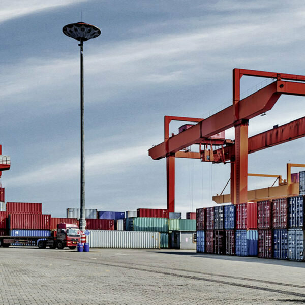 Yatırım fonu firmaları El Daba Holding, Dubai, foto