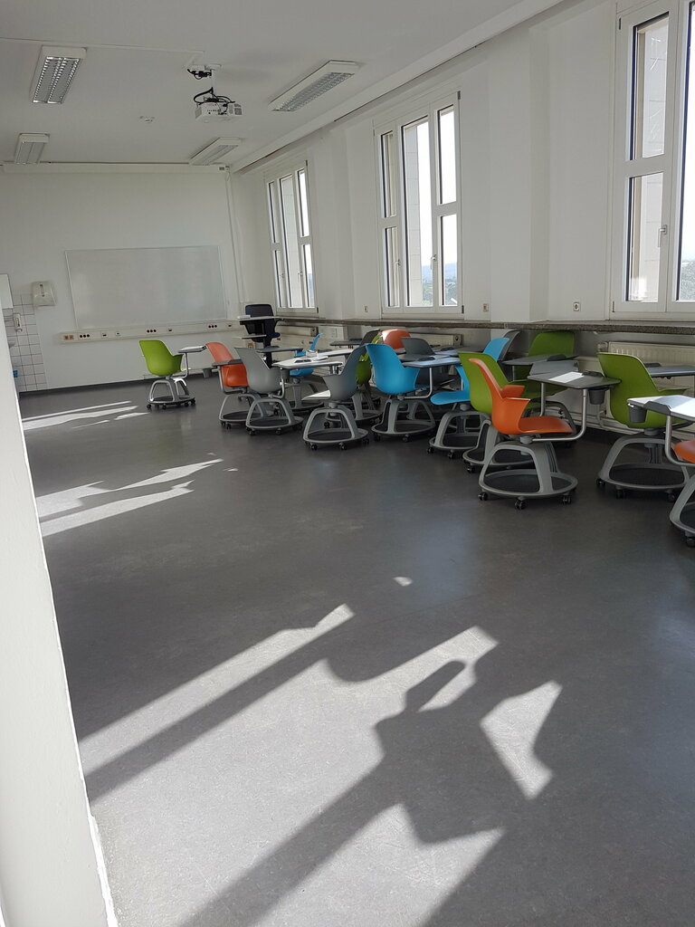 Üniversiteler Zentralgebäude, Dresden, foto