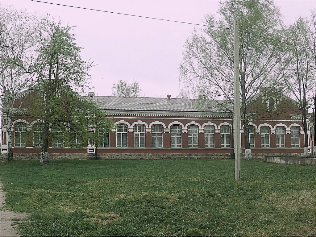 Turistik yerler Второе городское училище, Velikie Luky, foto