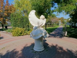 Пусть каждый живёт, как вареник в масле! (Krasnodar Territory, Yeysk, Primorskaya Embankment), park, sokak heykeli  Yeysk'ten