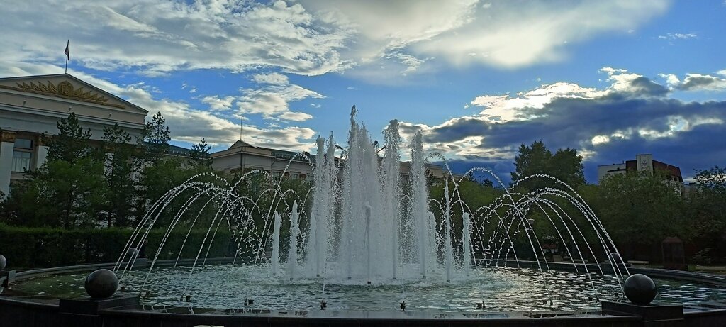 Çeşme Fountain, Çita, foto