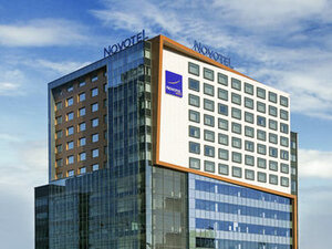Novotel Sofia (Tsarigradsko shose Boulevard No:123А, Sofia), otel  Sofya'dan