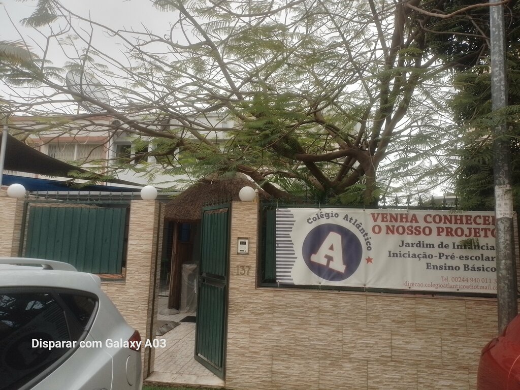 Yüksekokul Colégio Atlântico-Luanda, Loanda, foto
