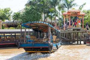 Restoran Dntn Nhà hàng Sông Nước Miền Tây, , foto
