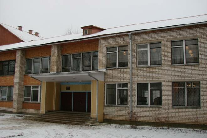 Fen lisesi, sosyal bilimler lisesi Peresleginskaya Gimnaziya, Pskovskaya oblastı, foto