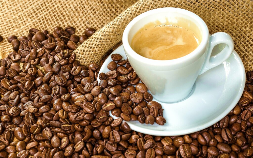 Çay-kahve makinaları, otomatları Кофе, Vologodskaya oblastı, foto
