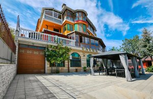 Casa Elena (Varna, Varna, Varna, ulitsa Angel Georgev), otel  Varna'dan