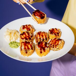 Sushibox (ulitsa Guseva No:8, rabochiy posyolok Karsun), suşi restoranı  Ulyanovskaya oblastından