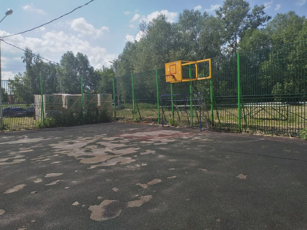 Spor alanı Комплексная площадка, Klin, foto