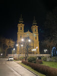 Cathedral of St. Theresa of Avila (Trg Svete Terezije No:1), katolik kiliseleri  Subotica'dan
