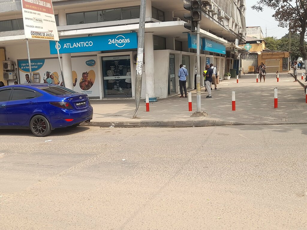 Banka Banco Millennium Atlântico, Loanda, foto