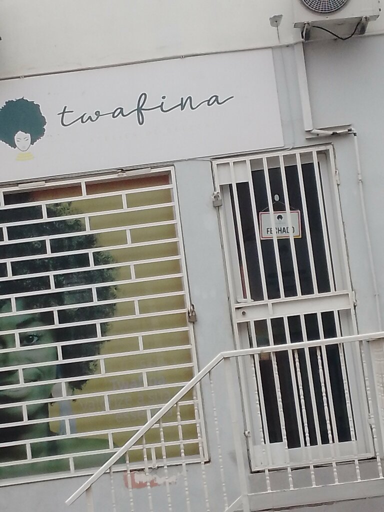 Güzellik salonu Twafina, Loanda, foto