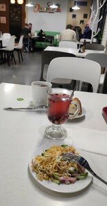 Olivie (ulitsa Lermontova No:91), kafe  Pavlodar'dan