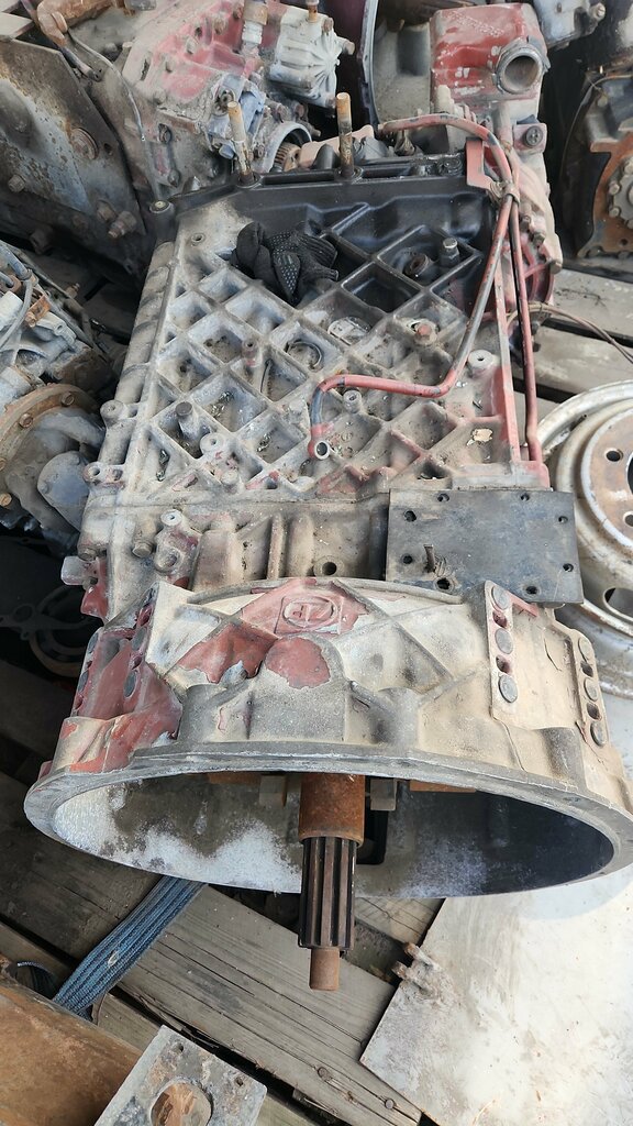 Çıkma yedek parça Служба авторазбора грузовых автомобилей, Rostovskaya oblastı, foto