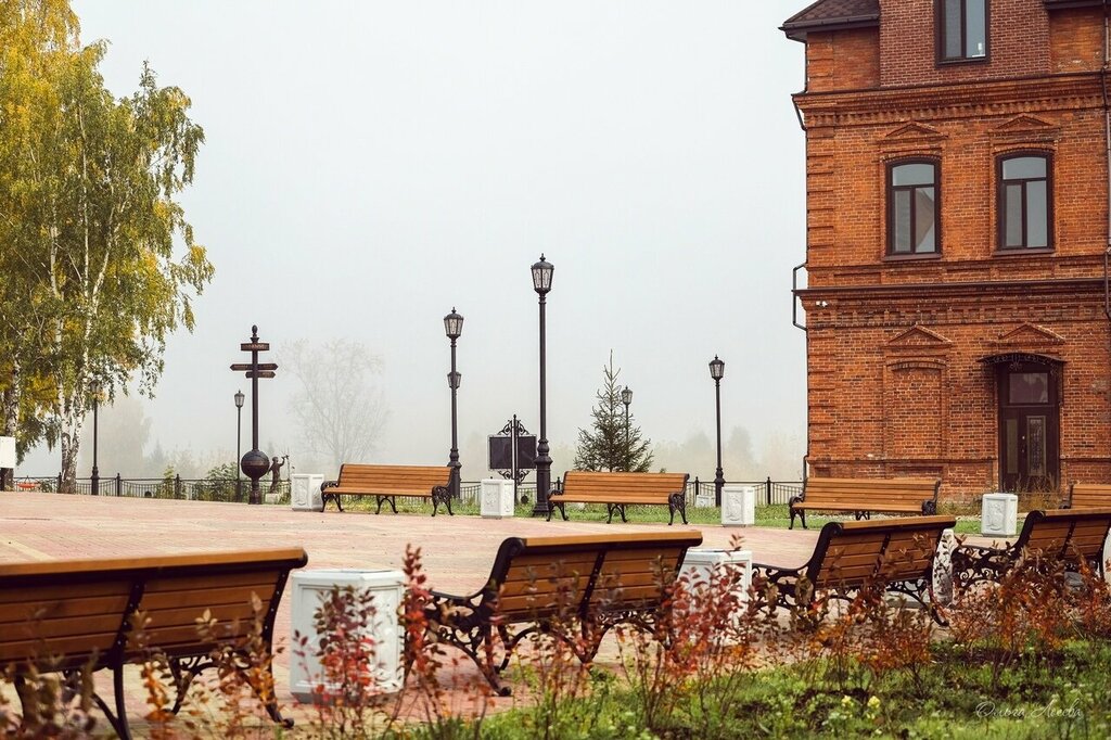 Turistik yerler Площадь искусств, Krasnoufimsk, foto