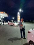 Neftek (Atyraý oblysy, Inderbor kenti), benzin istasyonu  Atırav eyaletinden