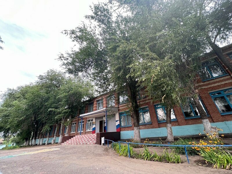 Ortaokul Srednyaya obshcheobrazovatelnaya shkola, Mbou, Saratovskaya oblastı, foto