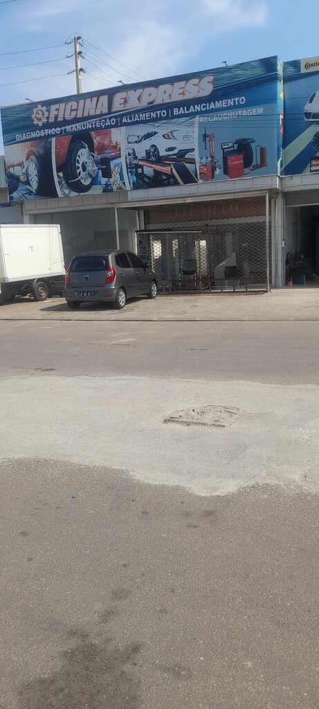 Otomobil servisi Central do Automovil Oficina Expressa, Loanda, foto