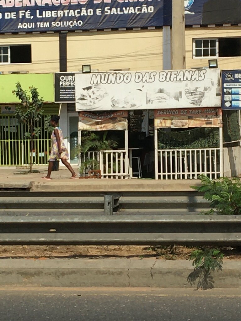 Restoran Mundo das Bifanas, Loanda, foto