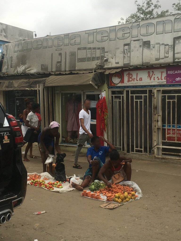 Otomobil servisi Agência telefônicas, Loanda, foto