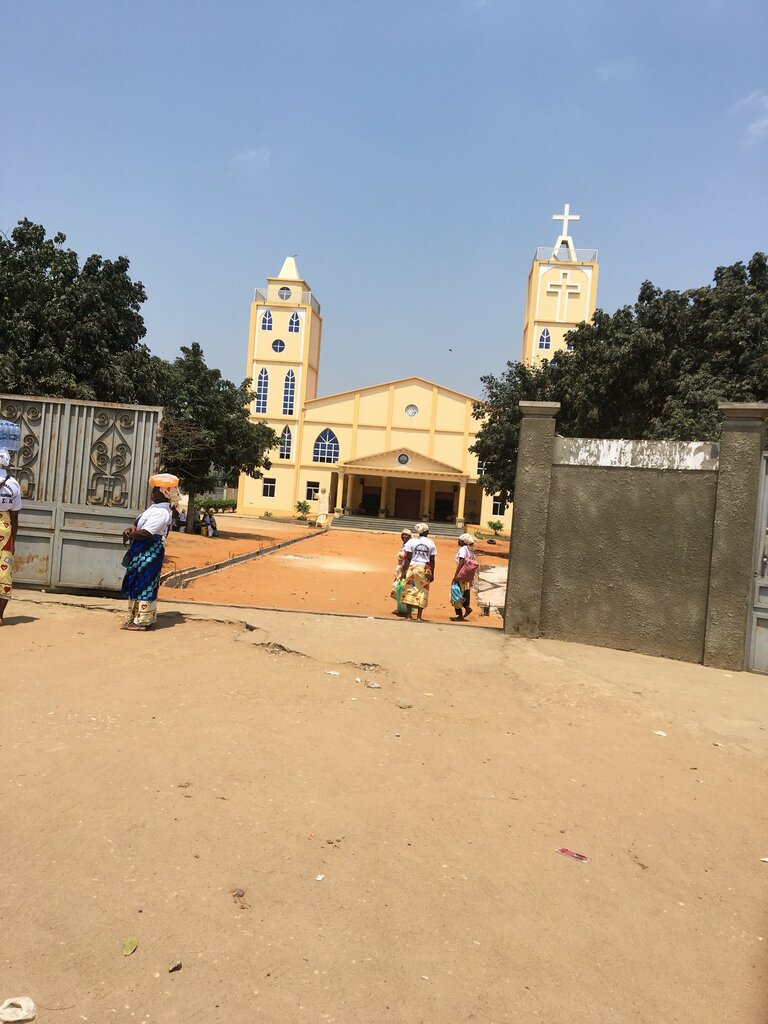 Katolik kiliseleri Igreja Católica, Loanda, foto