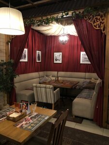 Hochu Puri (Sovetskaya Street No:74), restoran  Tambov'dan
