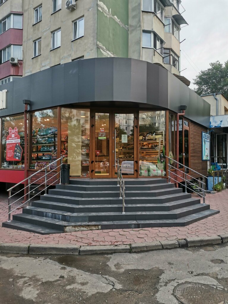 Kasap, şarküteri Rogob, Kişinev, foto