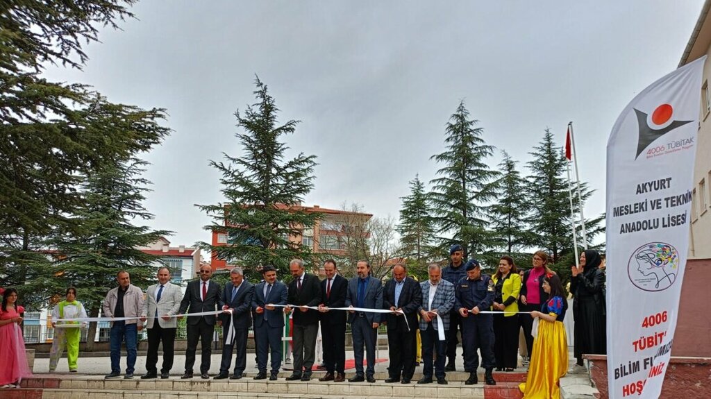 Lise Akyurt Şükrü Acar Anadolu İmam Hatip Lisesi, Ankara, foto