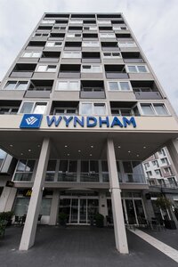 Wyndham Koeln (North Rhine-Westphalia, Köln, U-Stadtbahn Köln, Breslauer Platz / Hauptbahnhof), otel  Köln'den