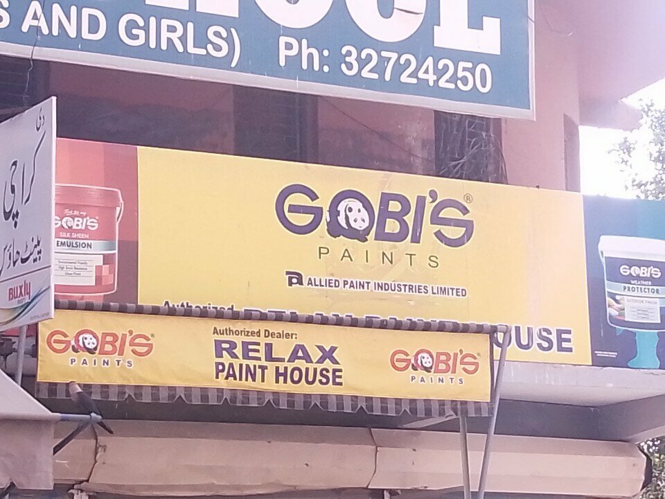 Boya ve cila malzemeleri üretim ve satış yerleri Gobie paints, Karaçi, foto