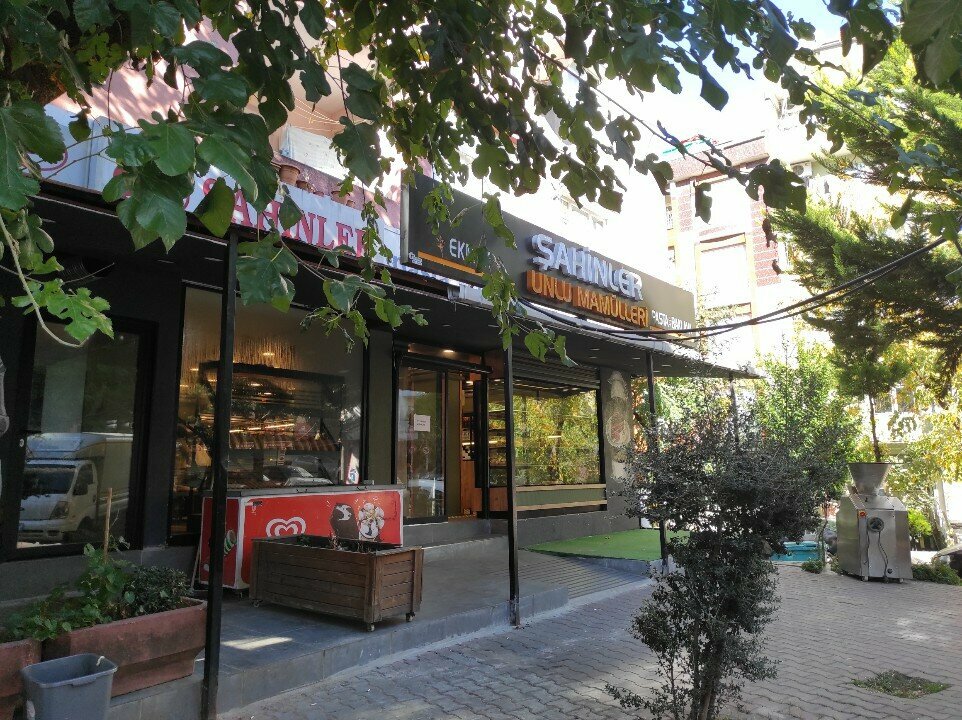 Ekmek fırını Şahinler Unlu Mamülleri, İstanbul, foto