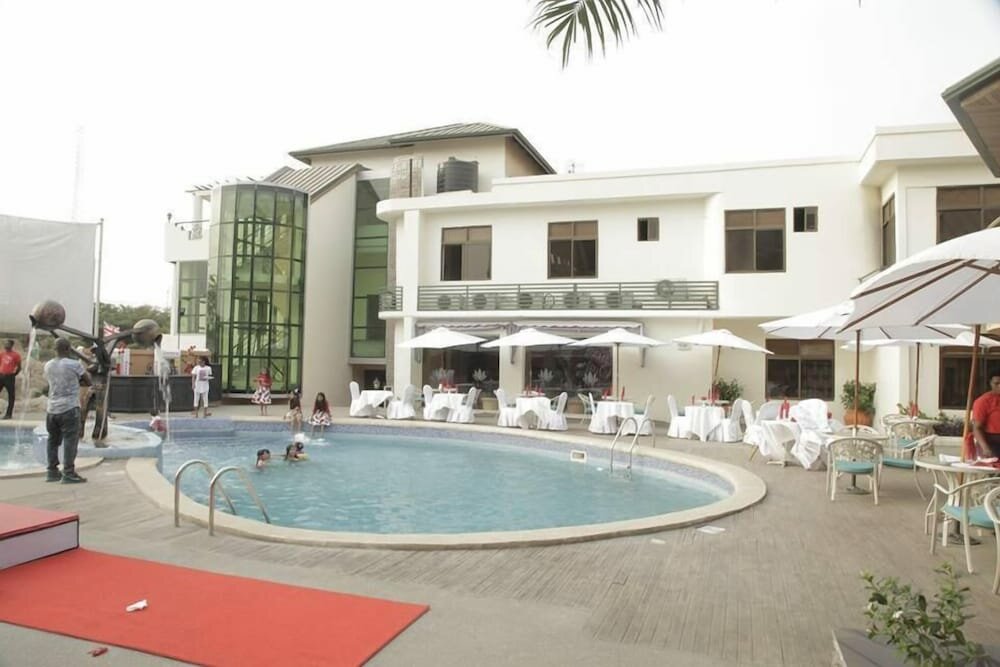 Otel Nirvana Inn, Akra, foto
