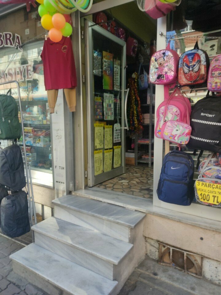Kırtasiyeler Kübra Kırtasiye, İstanbul, foto