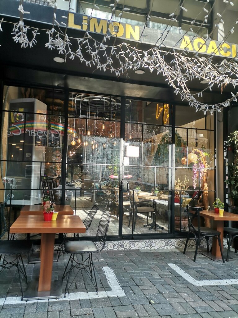 Kafe Limon Ağacı, İstanbul, foto