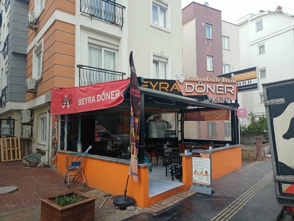 Fast food Beyra, Antalya, foto