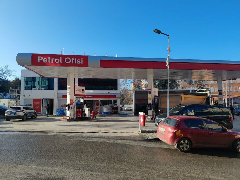 Benzin istasyonu Petrol Ofisi, İstanbul, foto