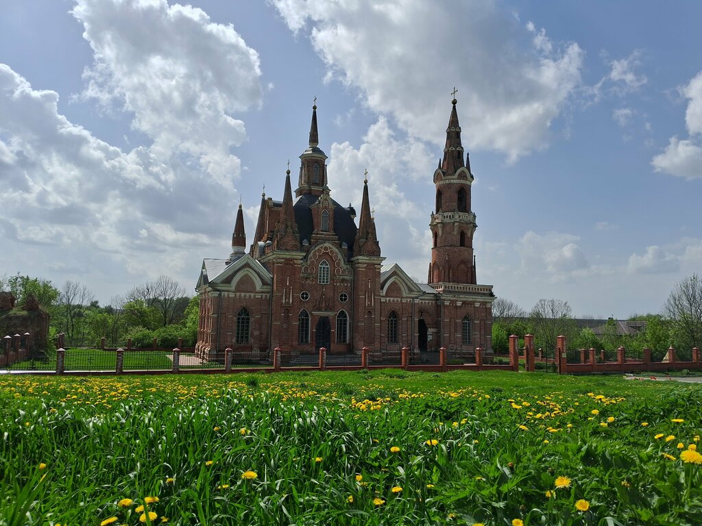 Turistik yerler Усыпальница Кожиных, Lipetskaya oblastı, foto