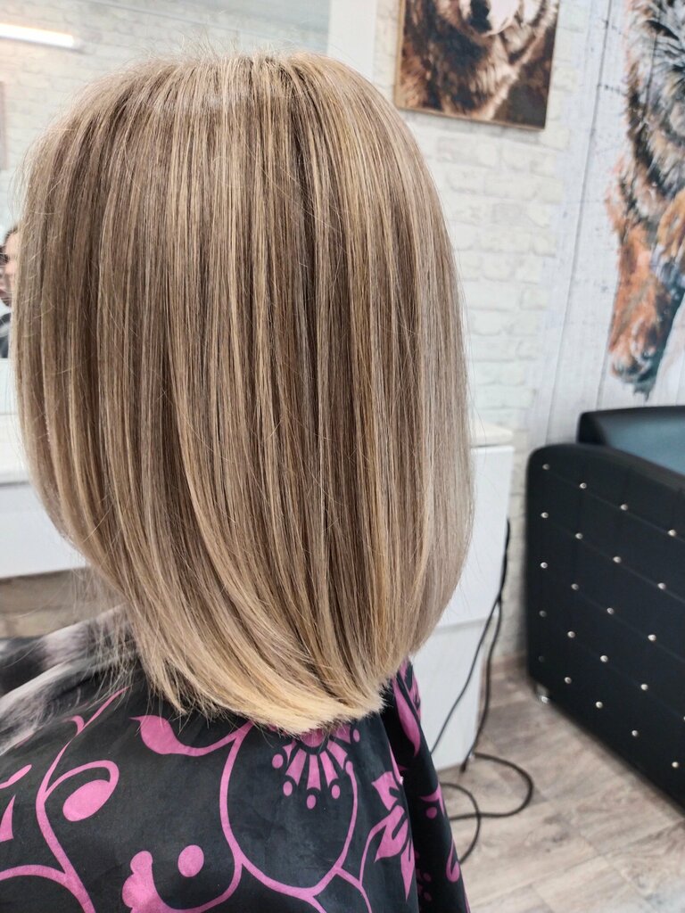 Stil uzmanı, makyöz Парикмахерская, Yuryevets, foto