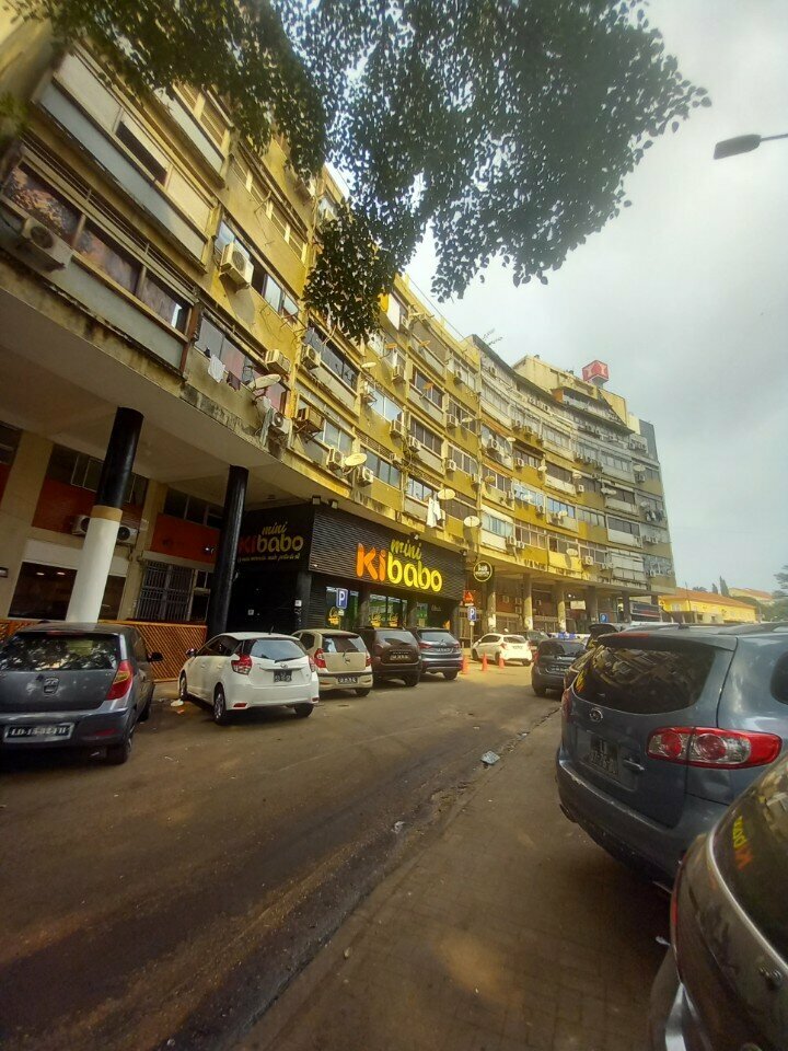 Süpermarket Kibabo, Loanda, foto