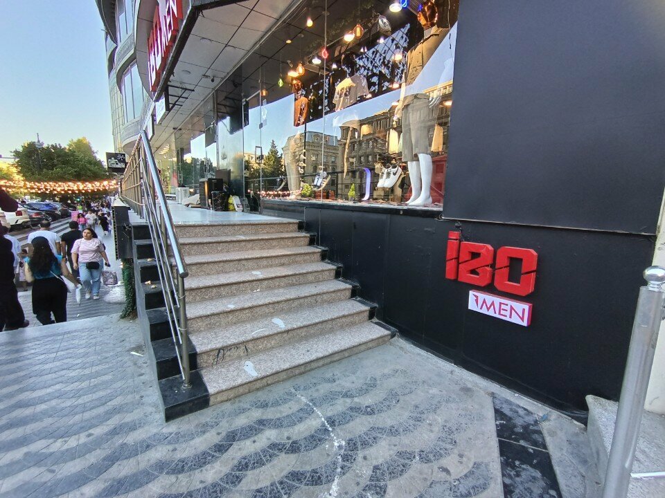 Giyim mağazası Ibo men, Bakü, foto