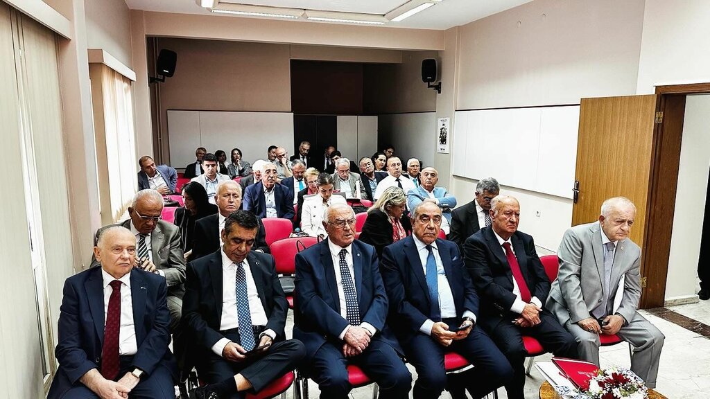 i̇lkokul Milli Eğitim Vakfı Özel Basınköy İlköğretim Okulu, İstanbul, foto