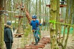 Park Yantarnogo perioda (Kaliningradskiy prospekt No:74Б, posyolok Otradnoye), kültür ve eğlence parkları  Svetlogorsk'tan
