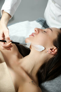 Fly massage (Radishcheva Street No:1), masaj salonları  Yekaterinburg'dan