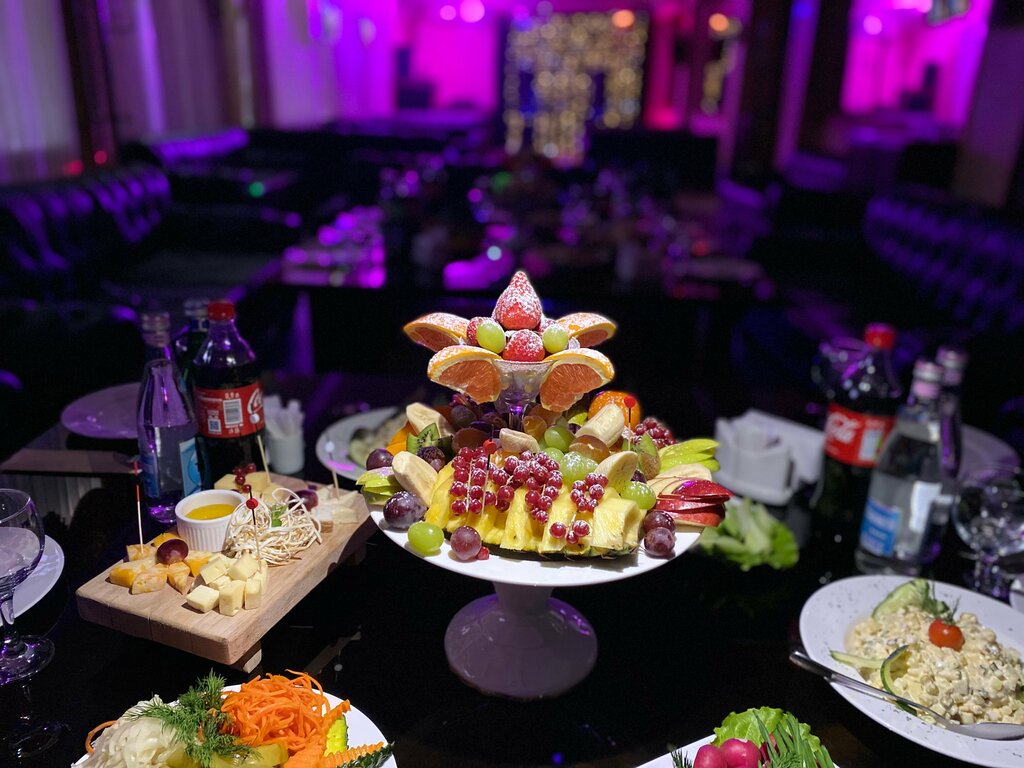 Karaoke kulüpleri Караоке у Амура, Nalchik, foto