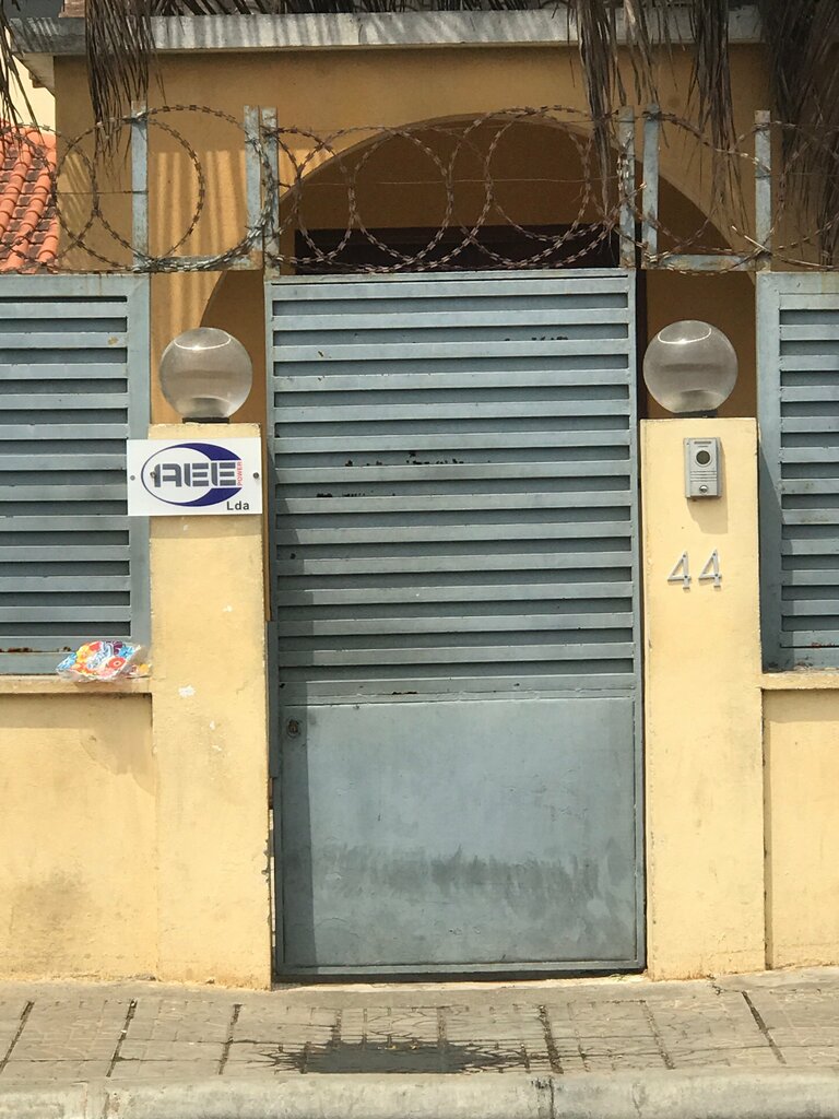 Otomobil servisi Oficina Aee Power, Loanda, foto
