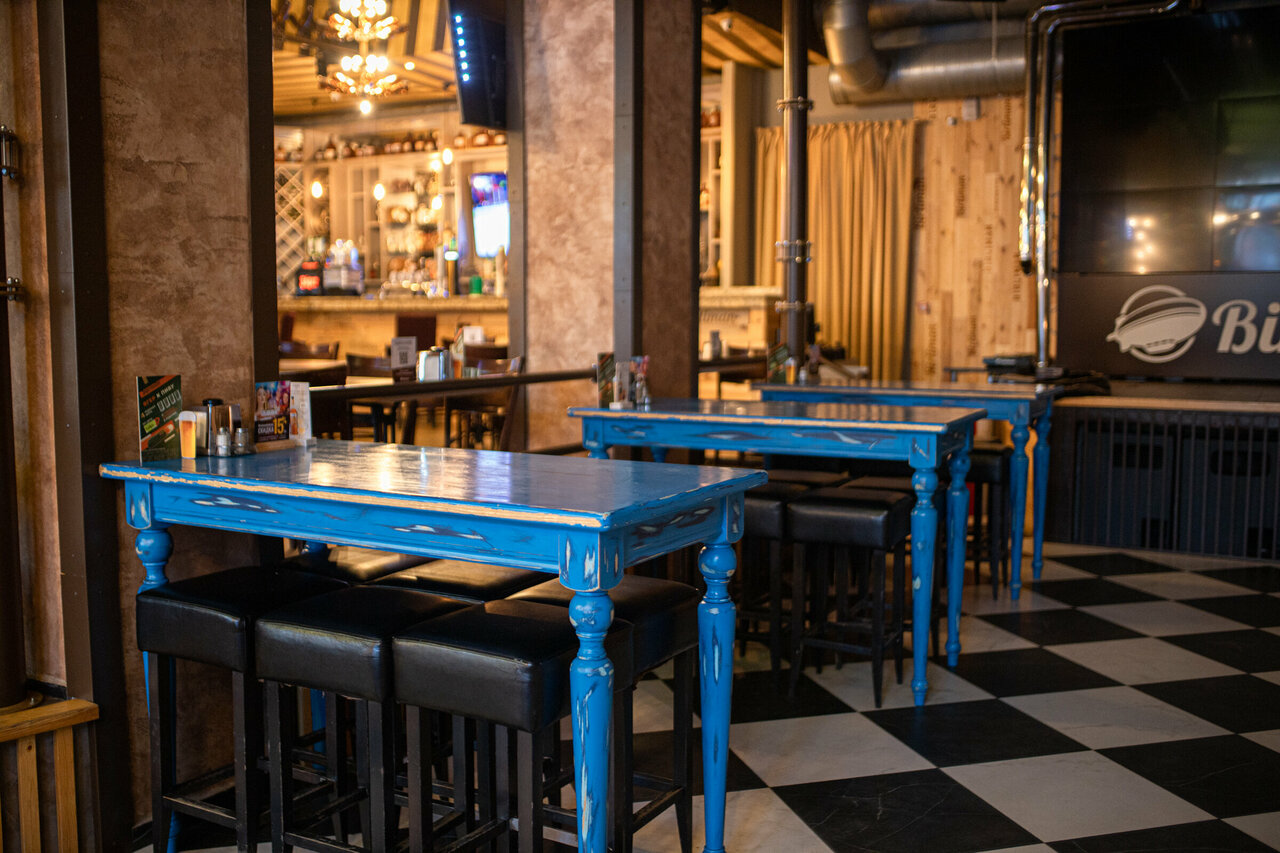 «13 хороших баров Омска» фото материала