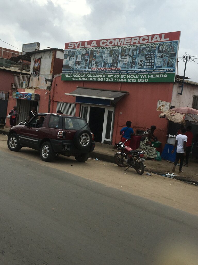 Lamba ve avize mağazaları Sylla Comercial, Loanda, foto