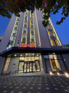Hampton by Hilton Tashkent (Istiqbol street No:17), otel  Taşkent'ten