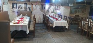Raysky Dvorik (ulitsa 30 let Pobedy No:43А), kafe  Surgut'tan