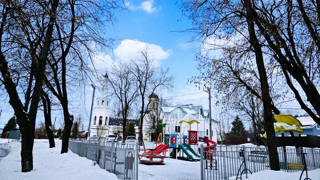 Oyun alanı Playground, Troitsk, foto